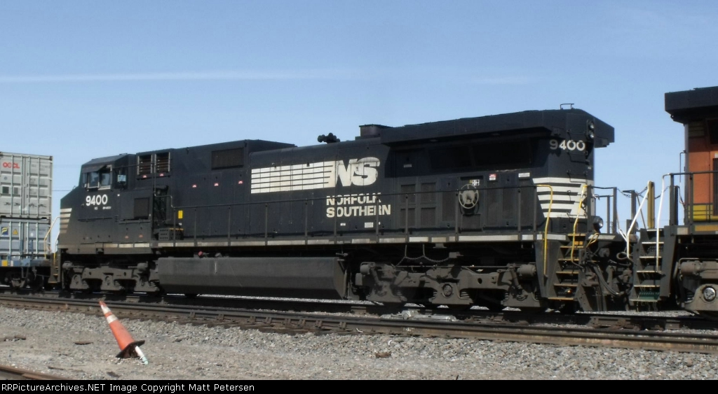 NS 9400